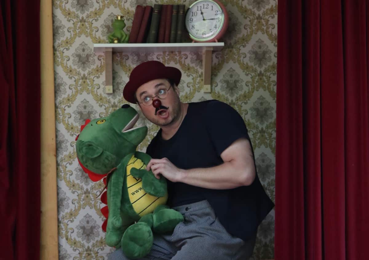 Clownshow im Freizeitpark Bayern mit Clown Zozo - täglich